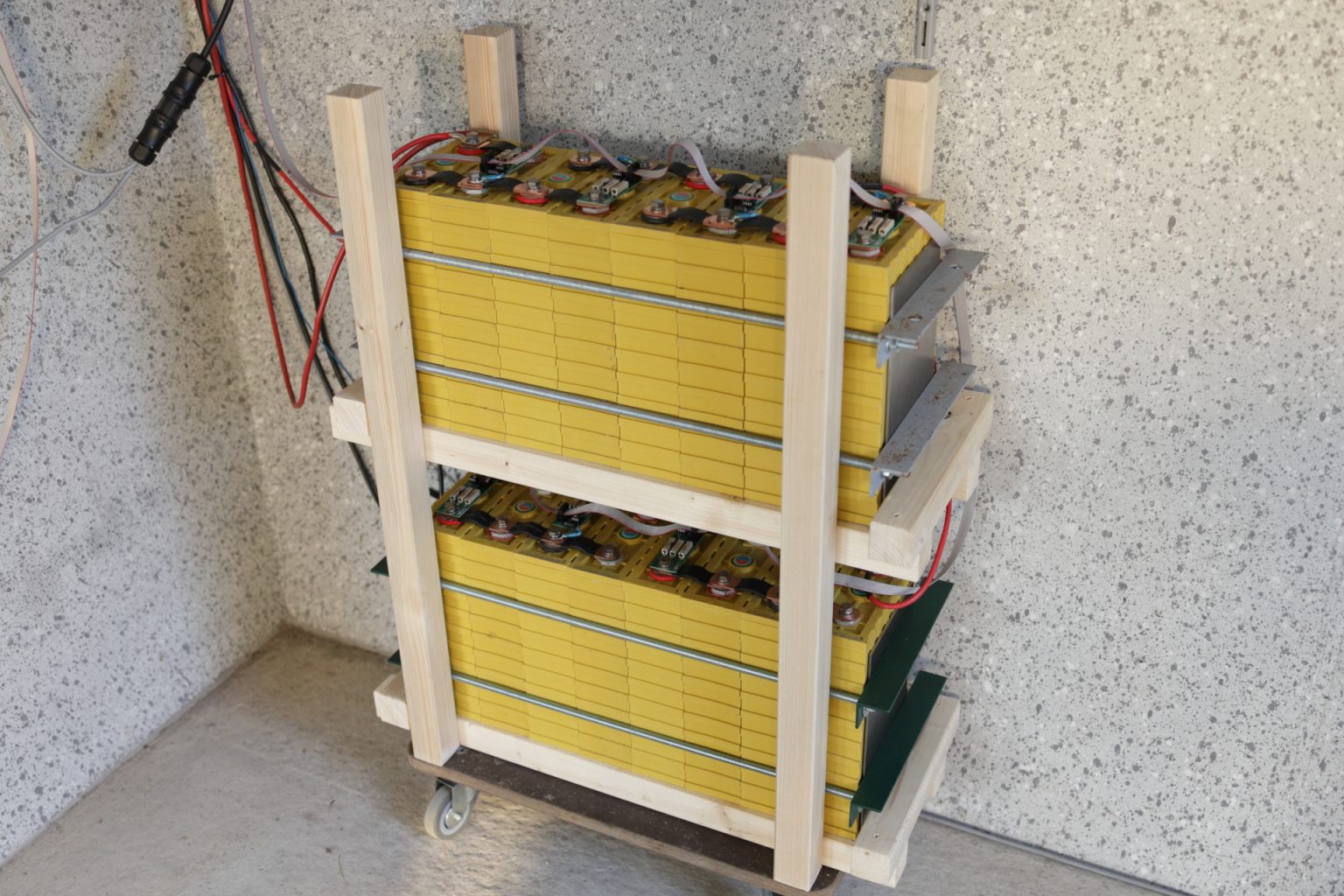 LiFePo4 Balancer und BMS (Batteriemanagement Controller) mit Raspberry ...